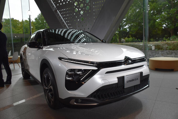 シトロエンからC5 Xが登場 〜 画像25 - シトロエンの新たなクロスオーバーSUV「C5 X」が登場！ 先進装備テンコ盛りでも価格は484万円から | 自動車情報・ニュース WEB CARTOP