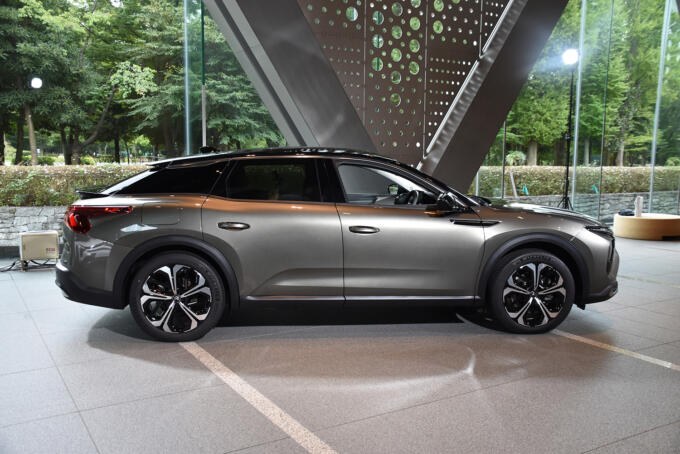 シトロエンからC5 Xが登場 〜 画像16 - シトロエンの新たなクロスオーバーSUV「C5 X」が登場！ 先進装備テンコ盛りでも価格は484万円から | 自動車情報・ニュース WEB CARTOP