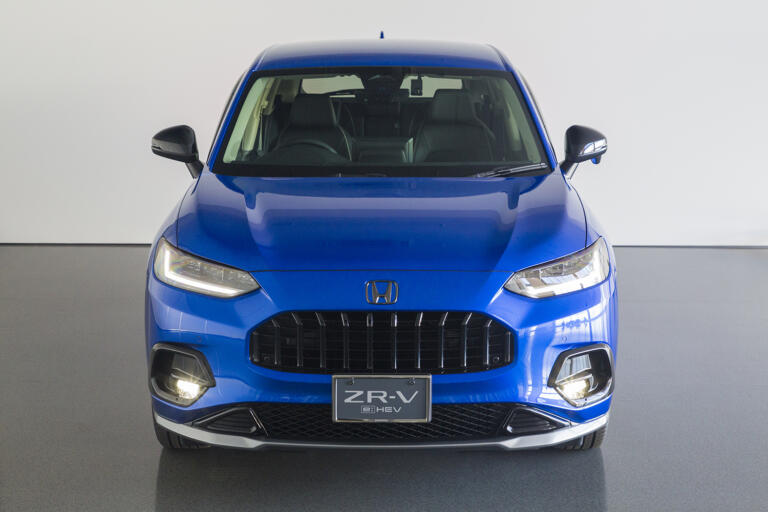 ホンダZR-Vを最速ドレスアップ！ 機能美を追求した純正カスタムパーツ装着のZR-Vをお披露目 | 自動車情報・ニュース WEB CARTOP