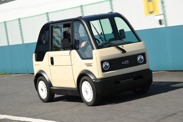 KGモーターズ「mibot」の開発車両に乗った！ 国産小型EVモビリティの驚くべき完成度をリポート | 自動車情報・ニュース WEB CARTOP
